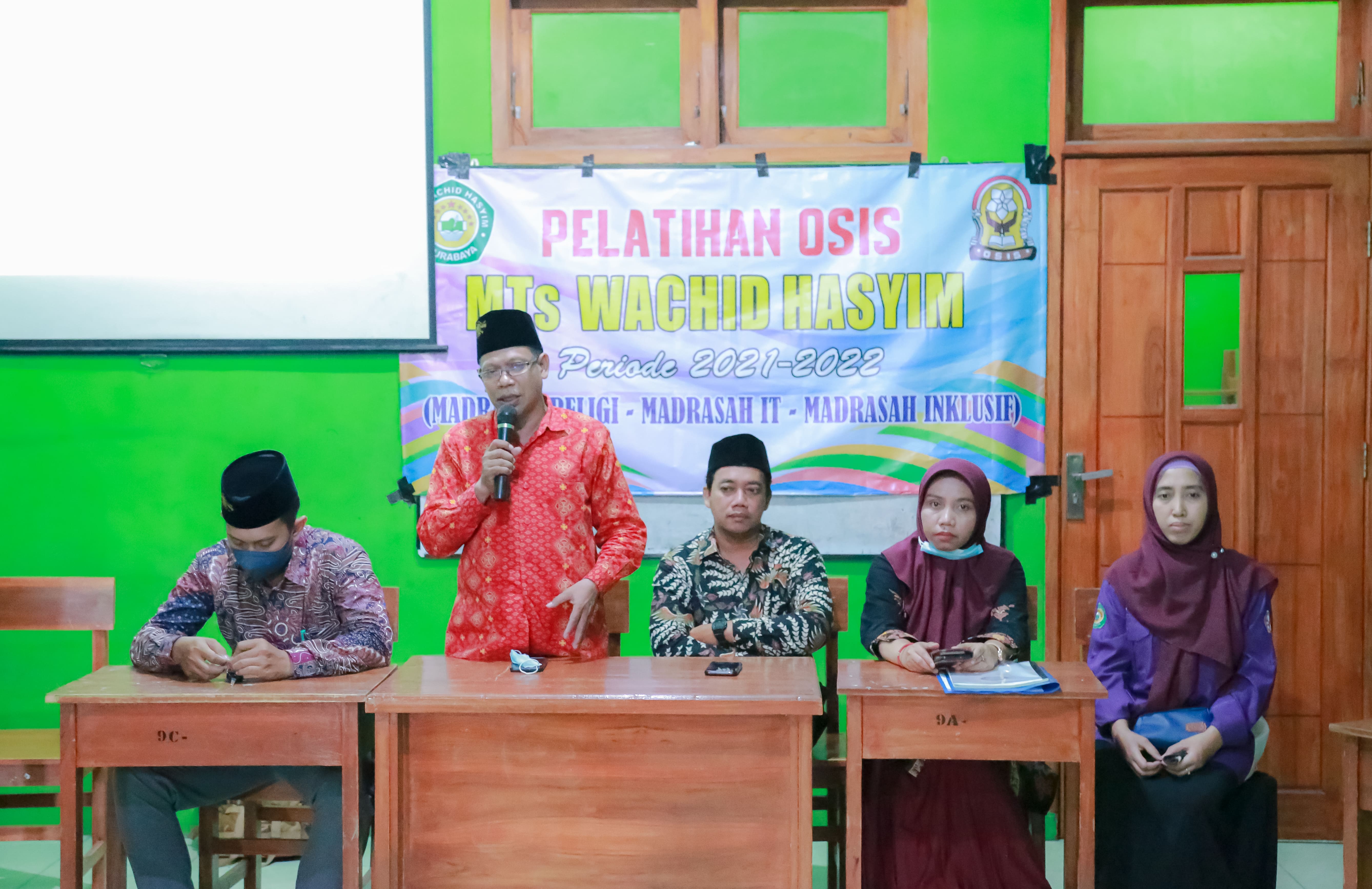 OSIS | MTs. Wachid Hasyim Surabaya