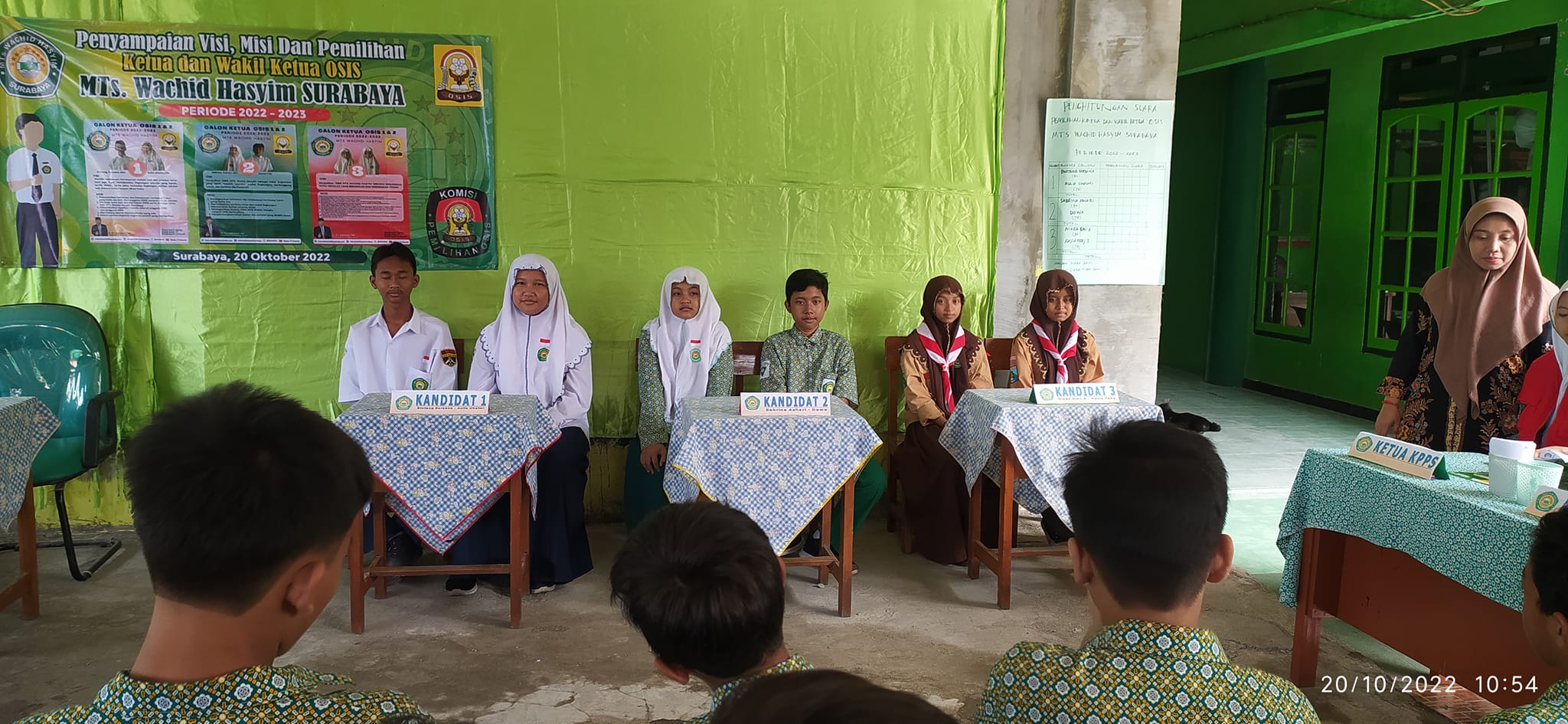 OSIS | MTs. Wachid Hasyim Surabaya