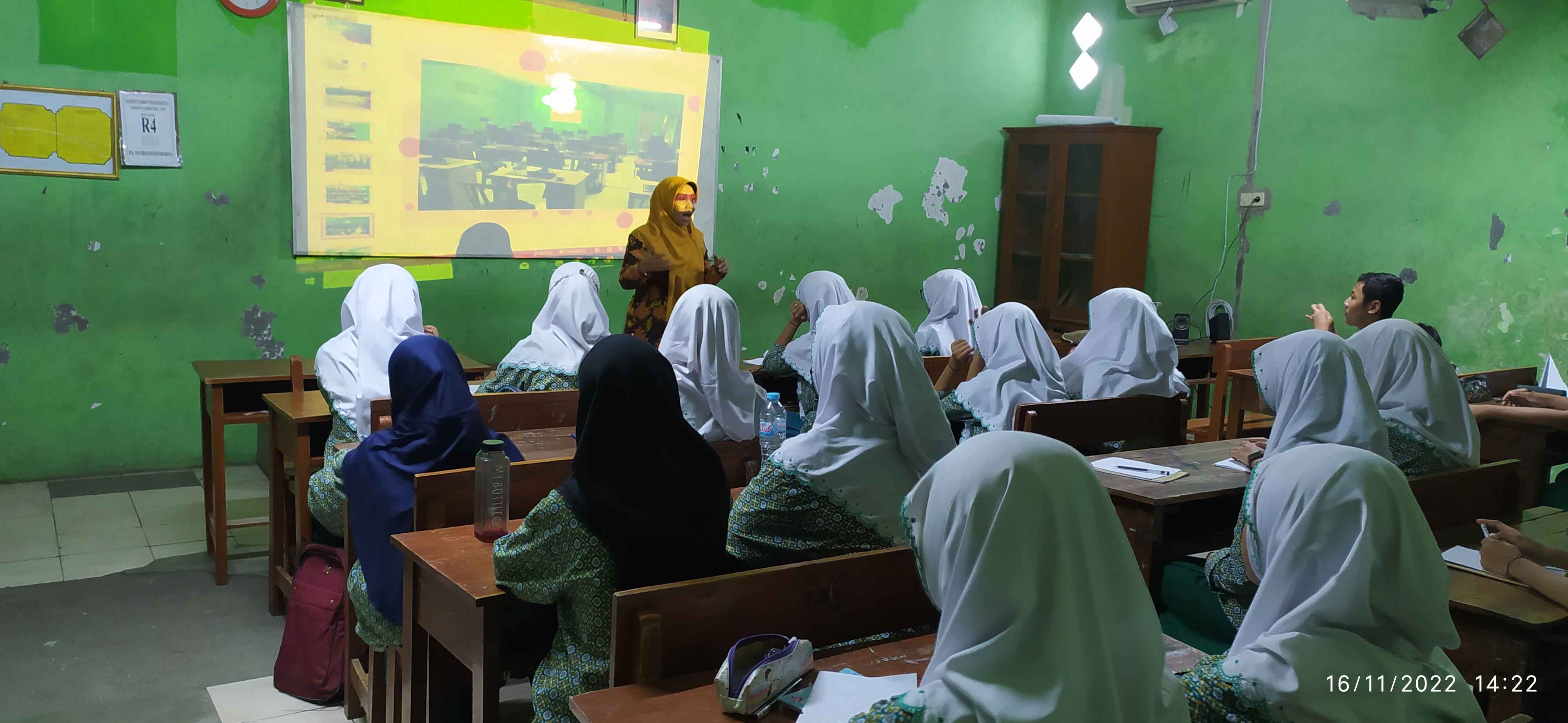 OSIS | MTs. Wachid Hasyim Surabaya